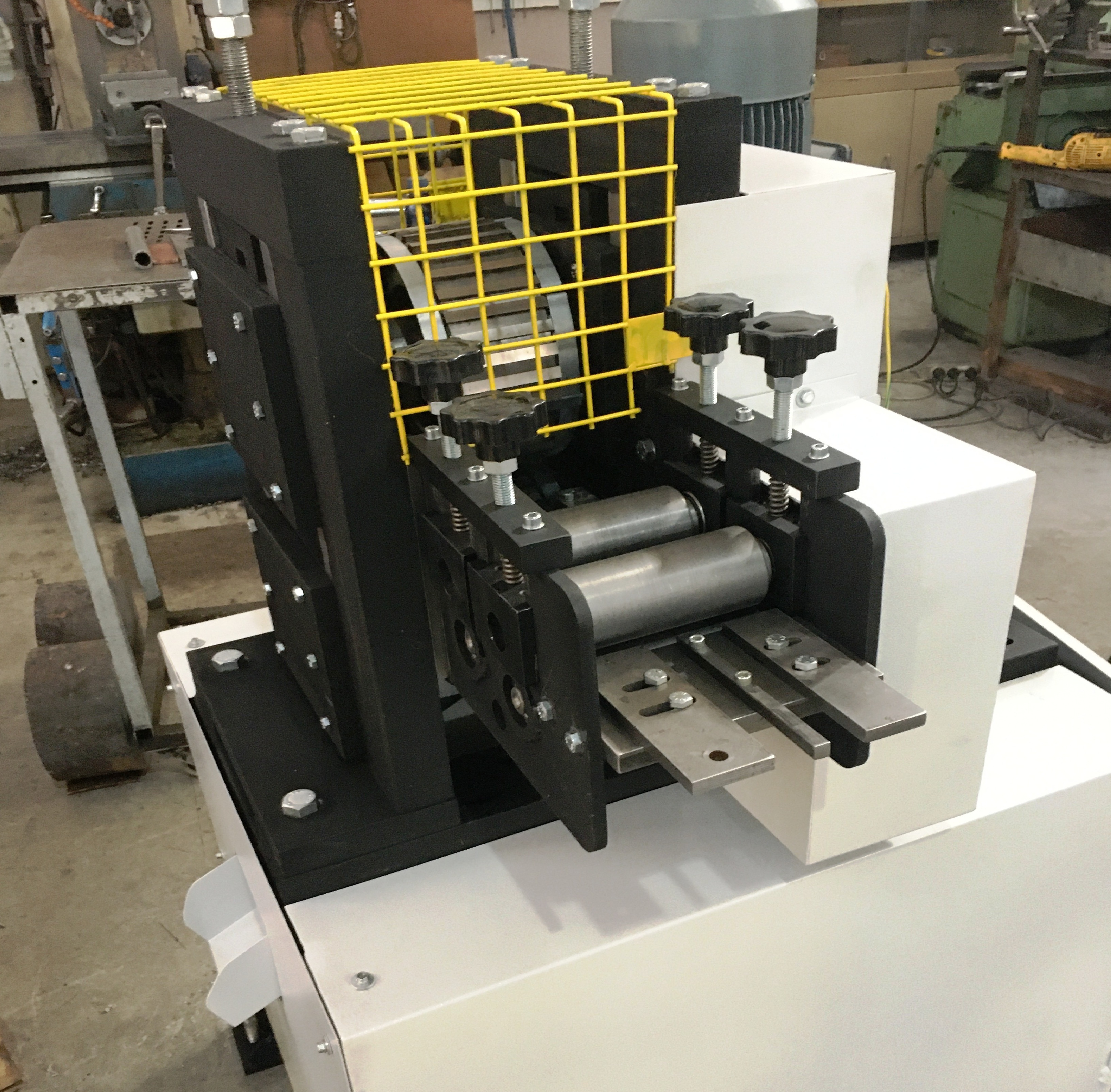 Rotary punch, Rotary Punching Machine , Kablo Kanalı Tavası Üretim ...